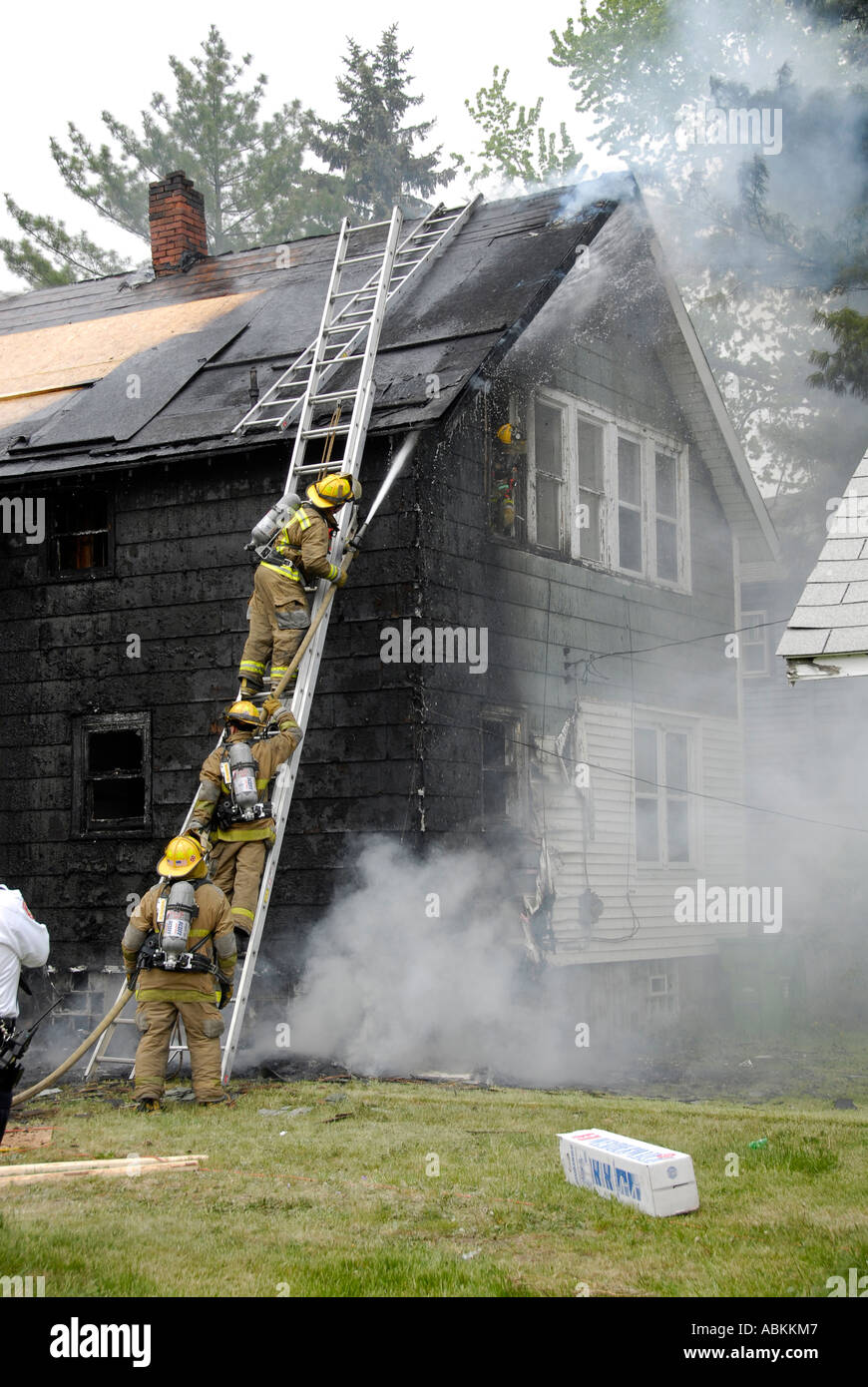 Firefighter work protect home hi-res stock photography and images - Alamy