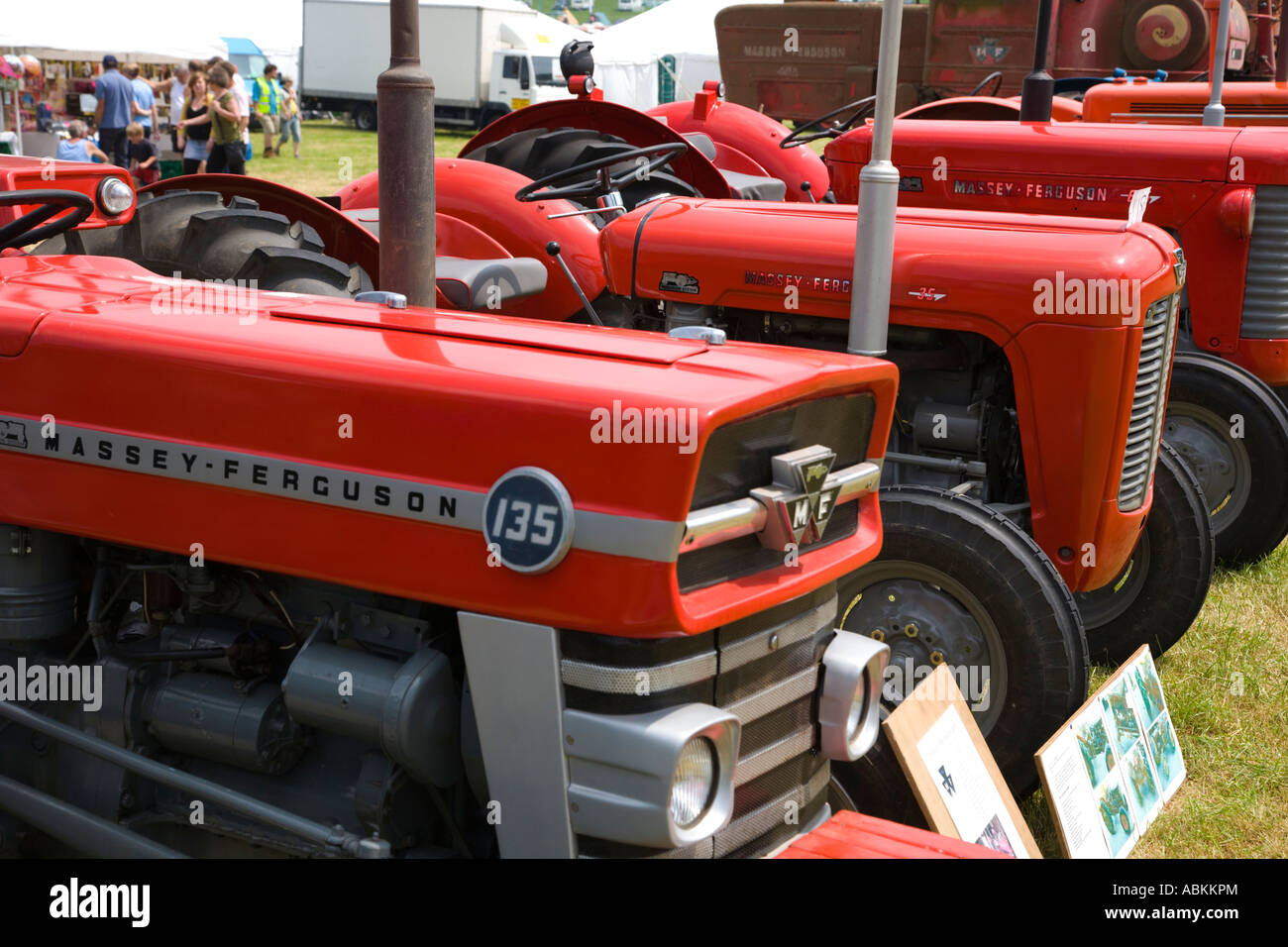Wiltshire Steam Vintage Rally 2007 Massey Ferguson Tractors Stock Photo ...