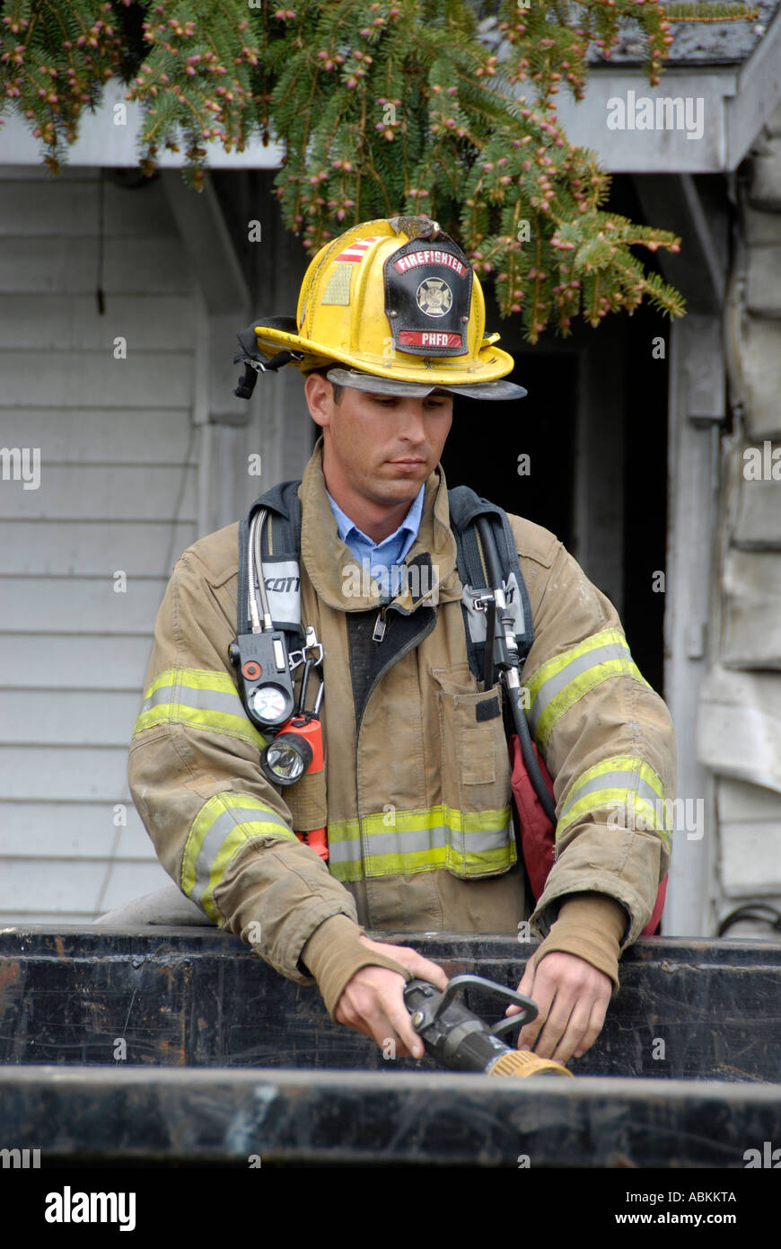 Firefighter work protect home hi-res stock photography and images - Alamy
