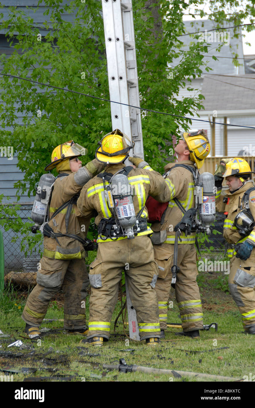 Firefighter work protect home hi-res stock photography and images - Alamy