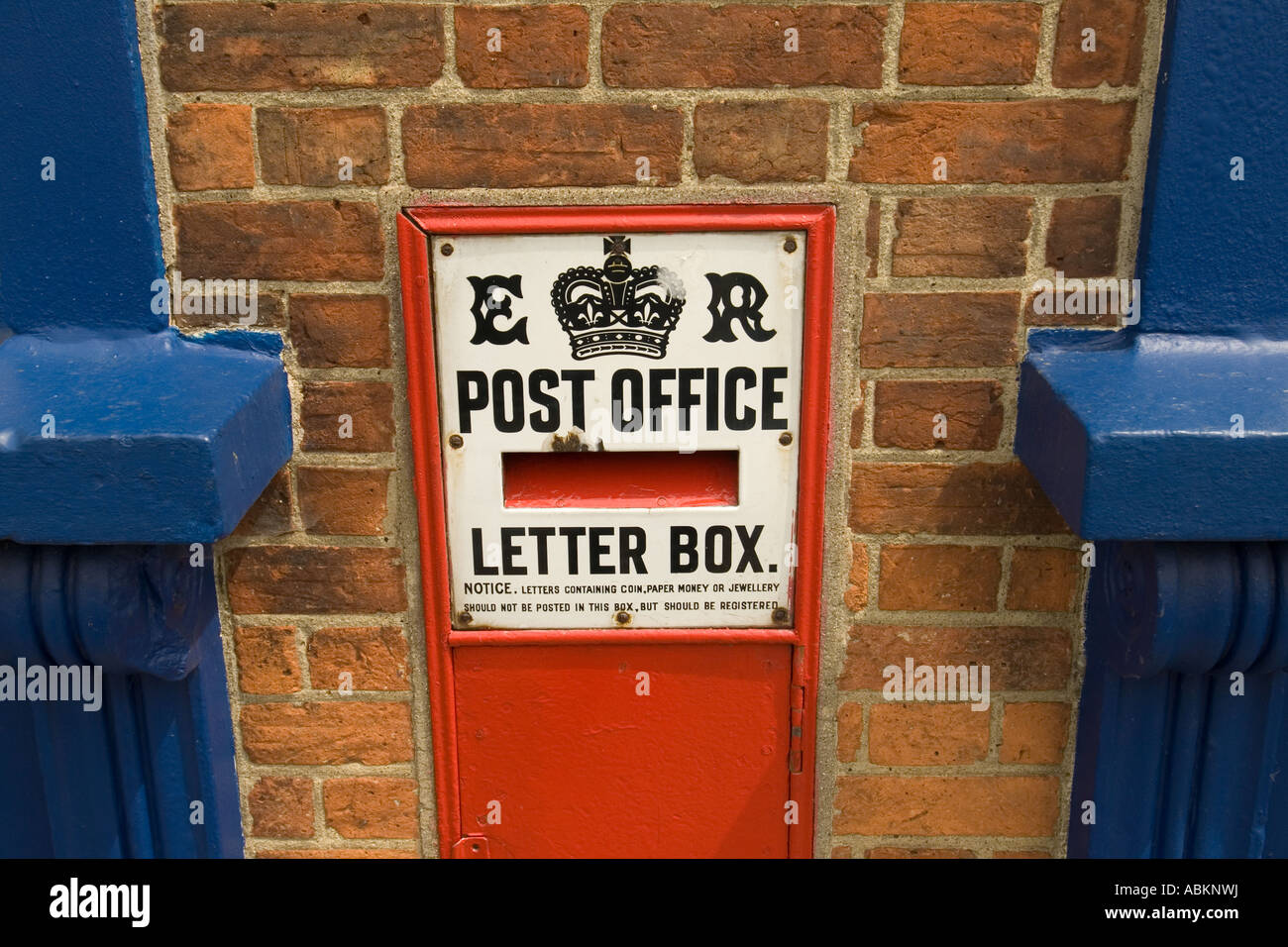 Letter box outside a post office hi-res stock photography and images ...