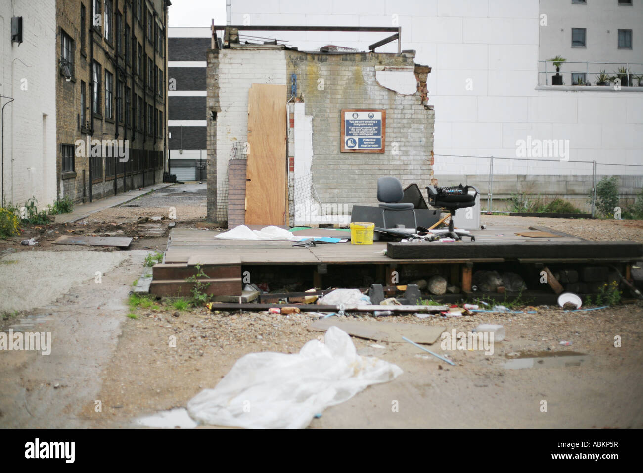 Derelict land london hi-res stock photography and images - Alamy