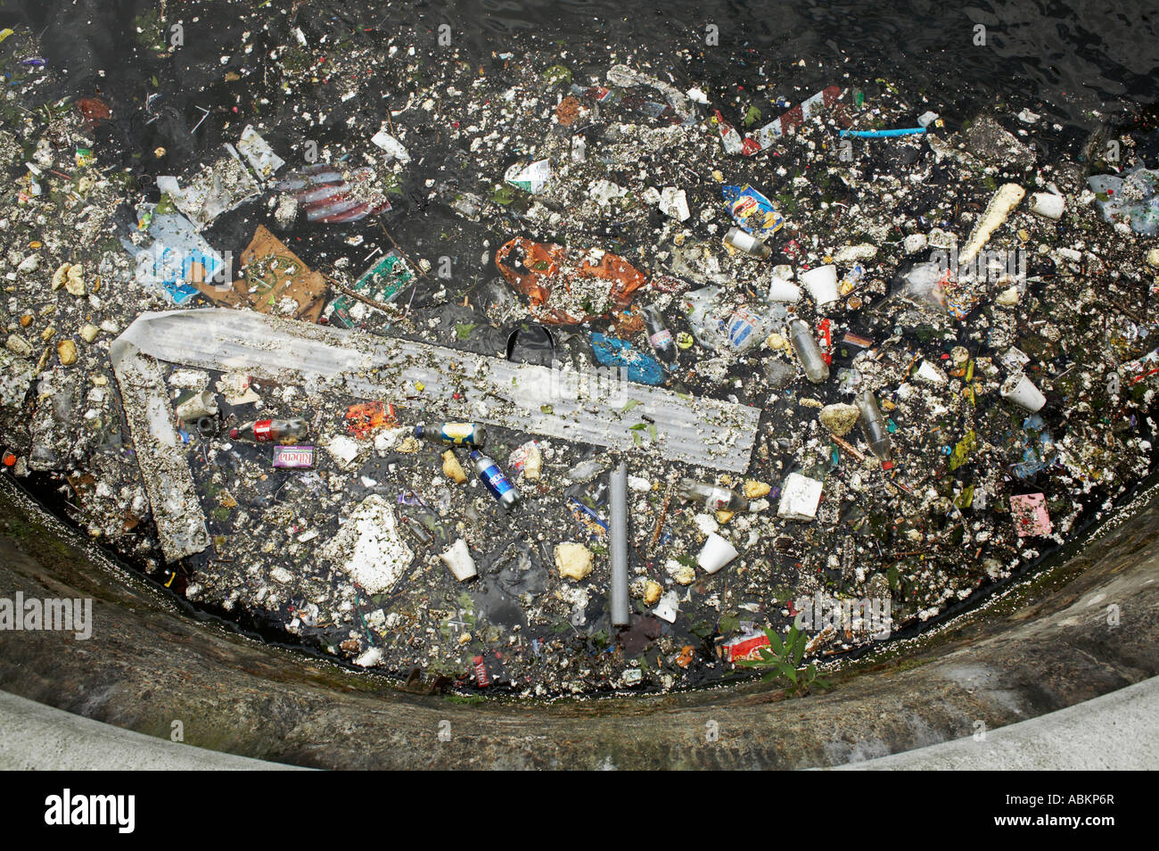 Thames london pollution hi-res stock photography and images - Alamy