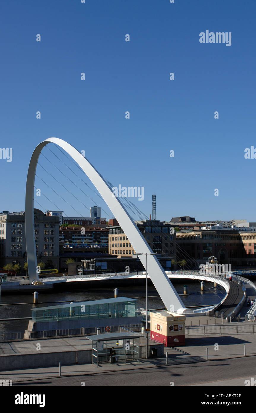 Gateshead tilting Millennium Bridge Stock Photo - Alamy