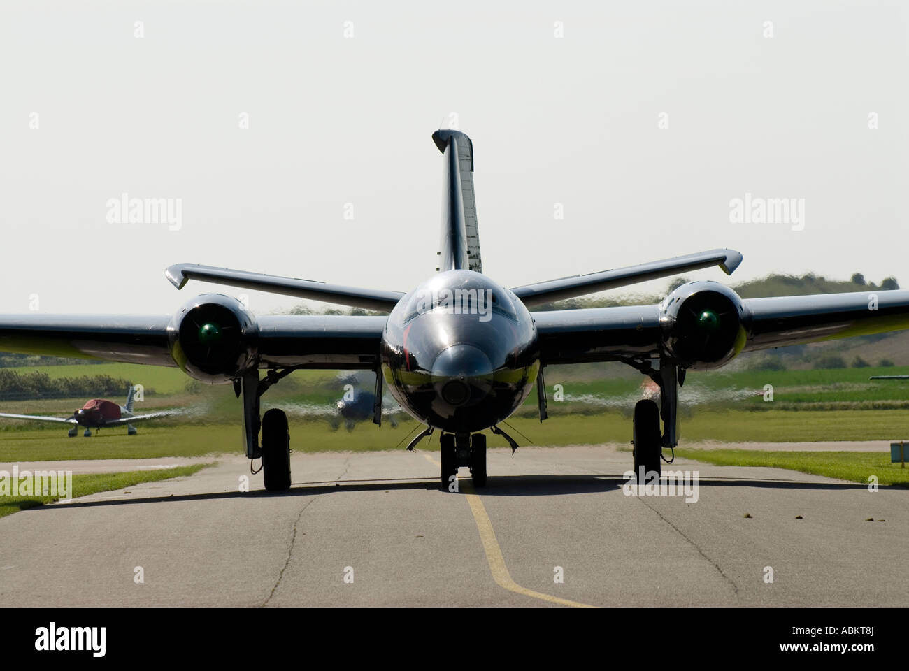 English electric canberra b2 bomber hi-res stock photography and images - Alamy