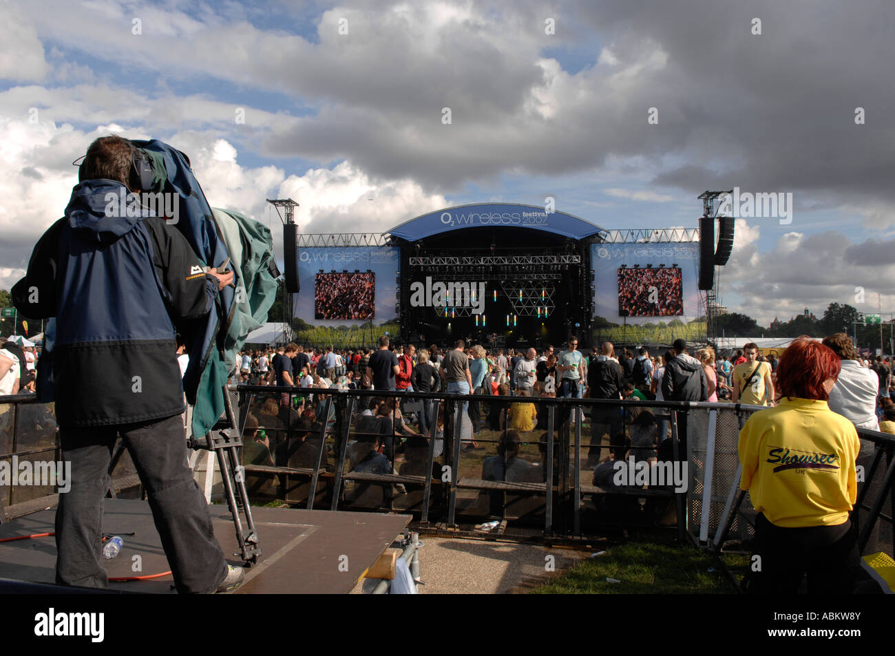 Tv music stage hi-res stock photography and images - Alamy