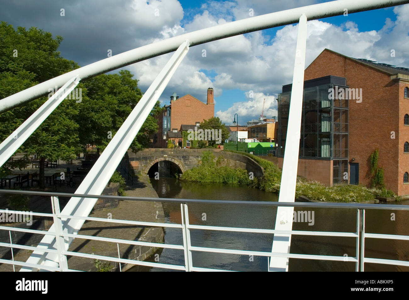 Merchants' Bridge over the Bridgewater Canal, Castlefield Urban ...