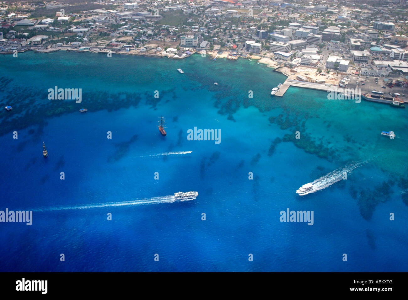 Cayman islands aerial hi-res stock photography and images - Alamy