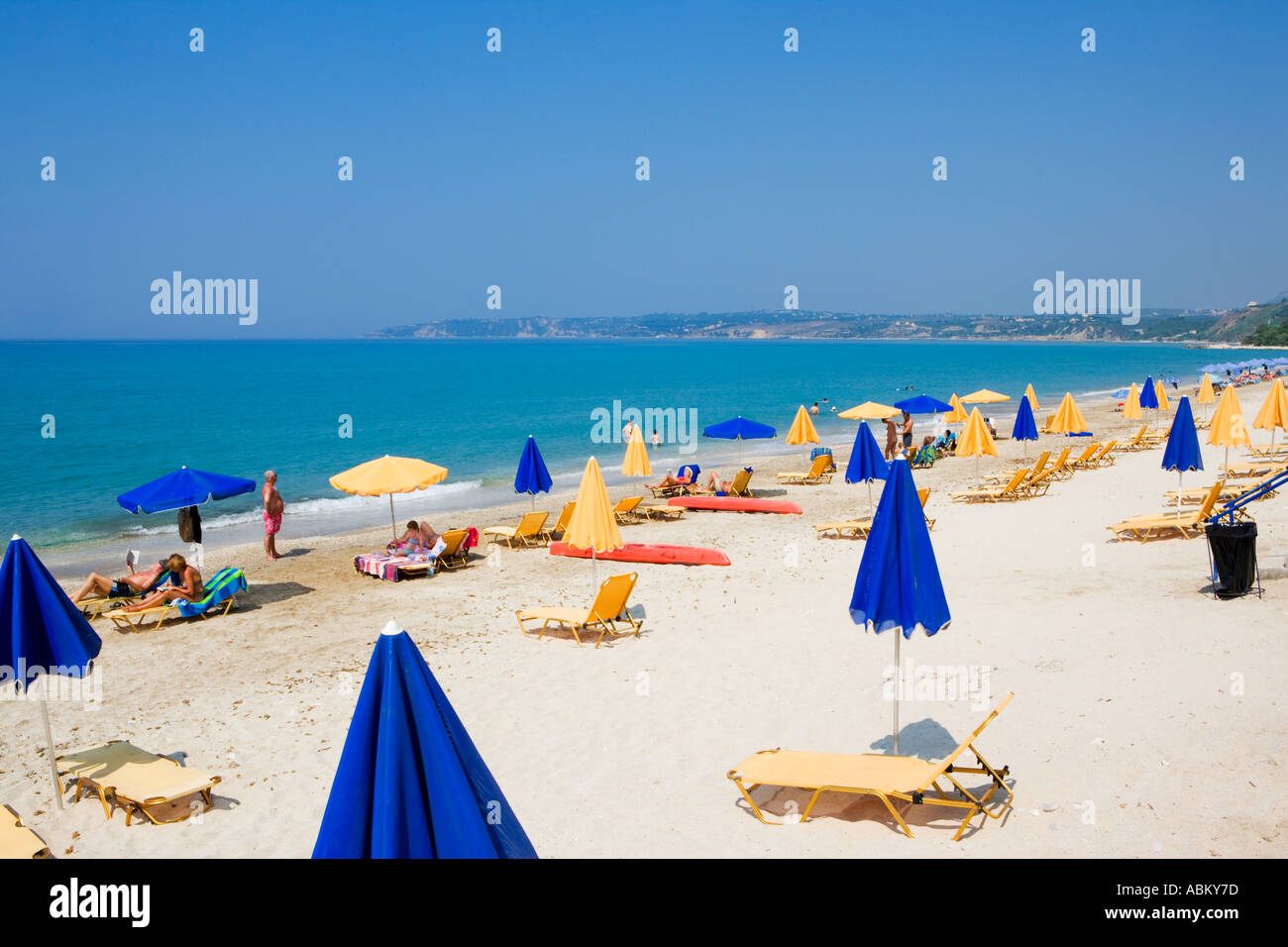 Lourdas beach kefalonia greece hi-res stock photography and images - Alamy