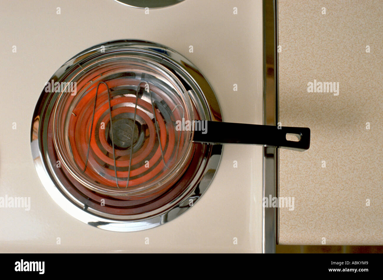 Boiling vessel hi-res stock photography and images - Alamy