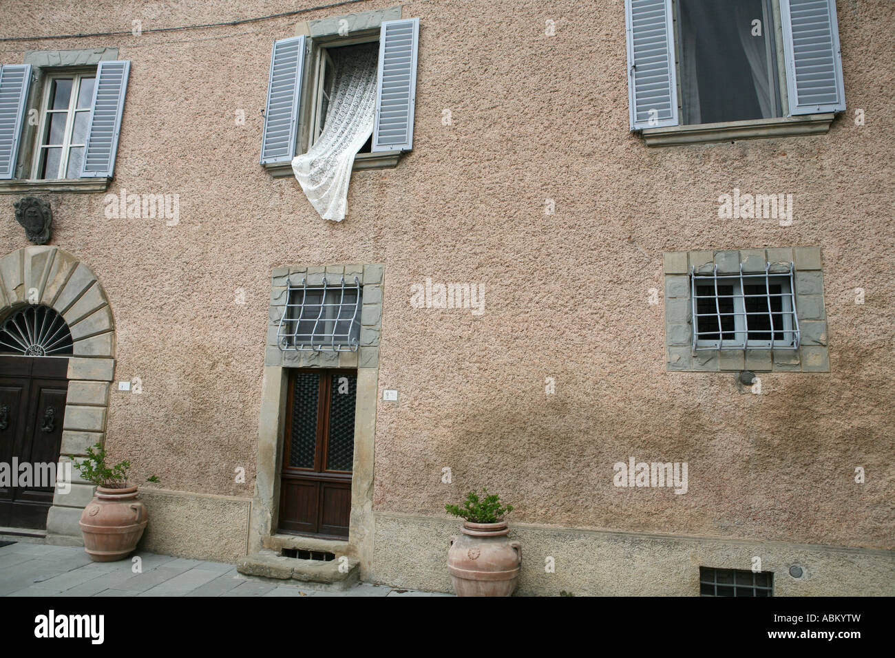 traditional italian buildings and street scene in Tuscany, Italy Stock ...