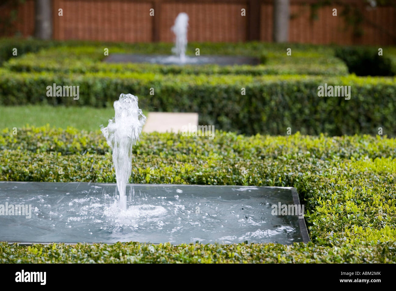 Water feature fountain chelsea flower show hi-res stock photography and ...