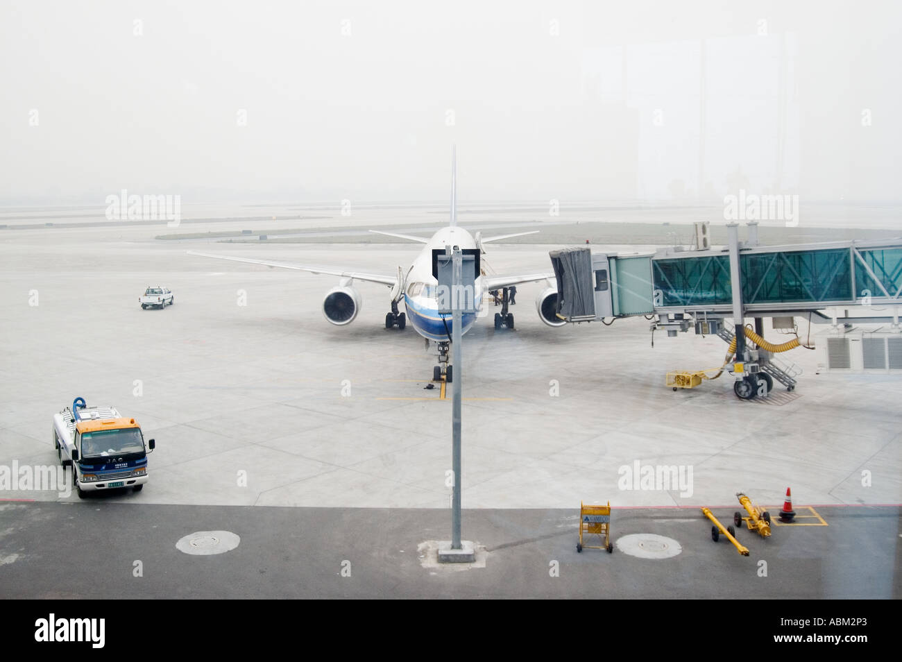Trough plane hi-res stock photography and images - Alamy