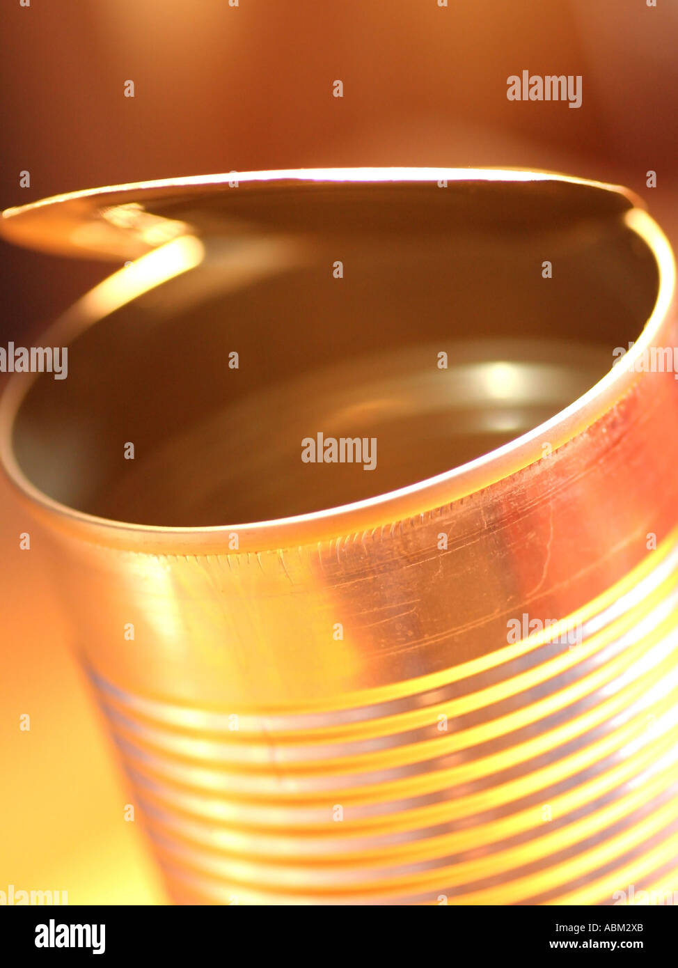 Prise open hi-res stock photography and images - Alamy