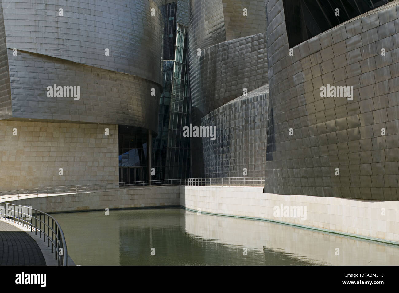 Side view guggenheim museum bilbao hi-res stock photography and images ...
