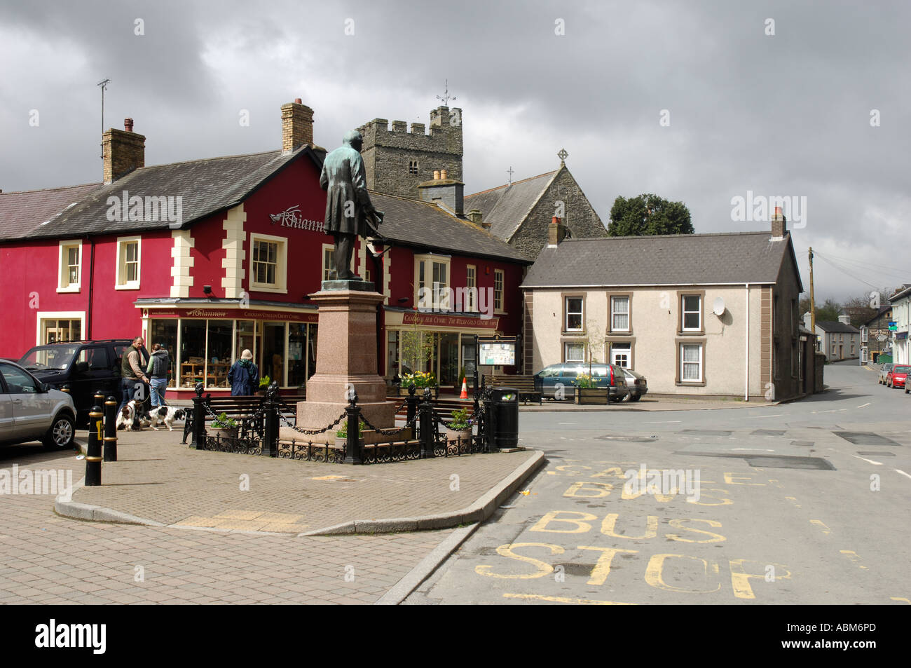 Statue Town Centre Tregaron Ceredigion West Wales Stock Photo - Alamy