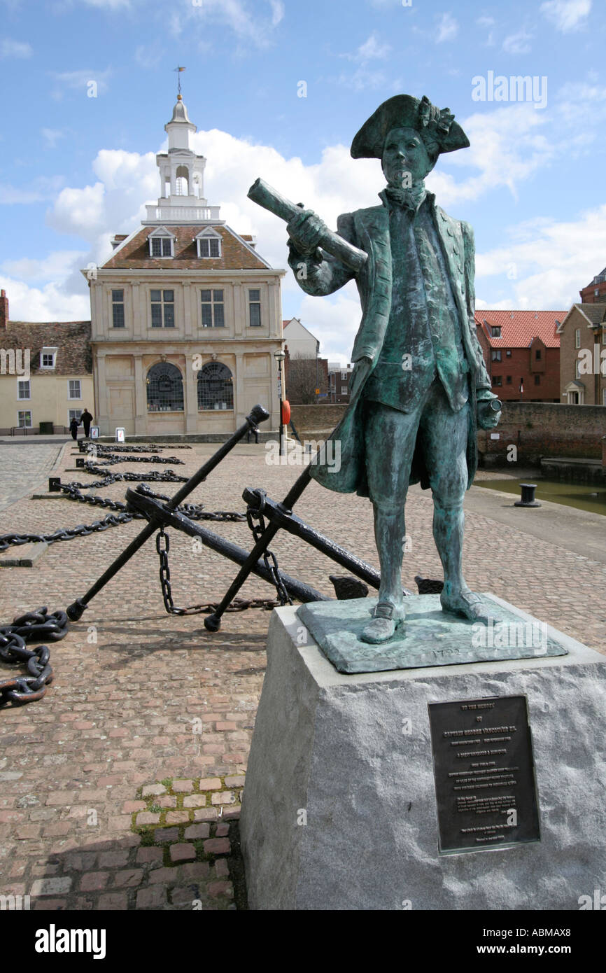 purfleet quay bronze statue kings lynn norfolk england Stock Photo - Alamy
