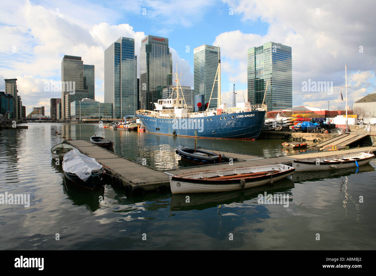 New tower blocks london hi-res stock photography and images - Alamy