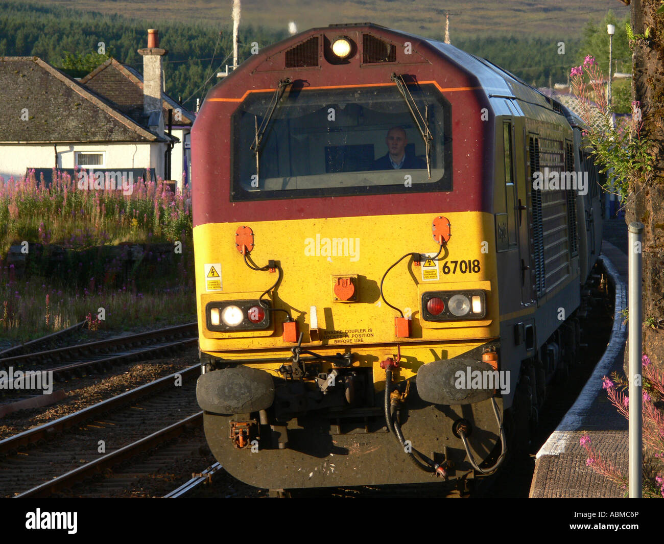 Highland Sleeper Train Stock Photo - Alamy