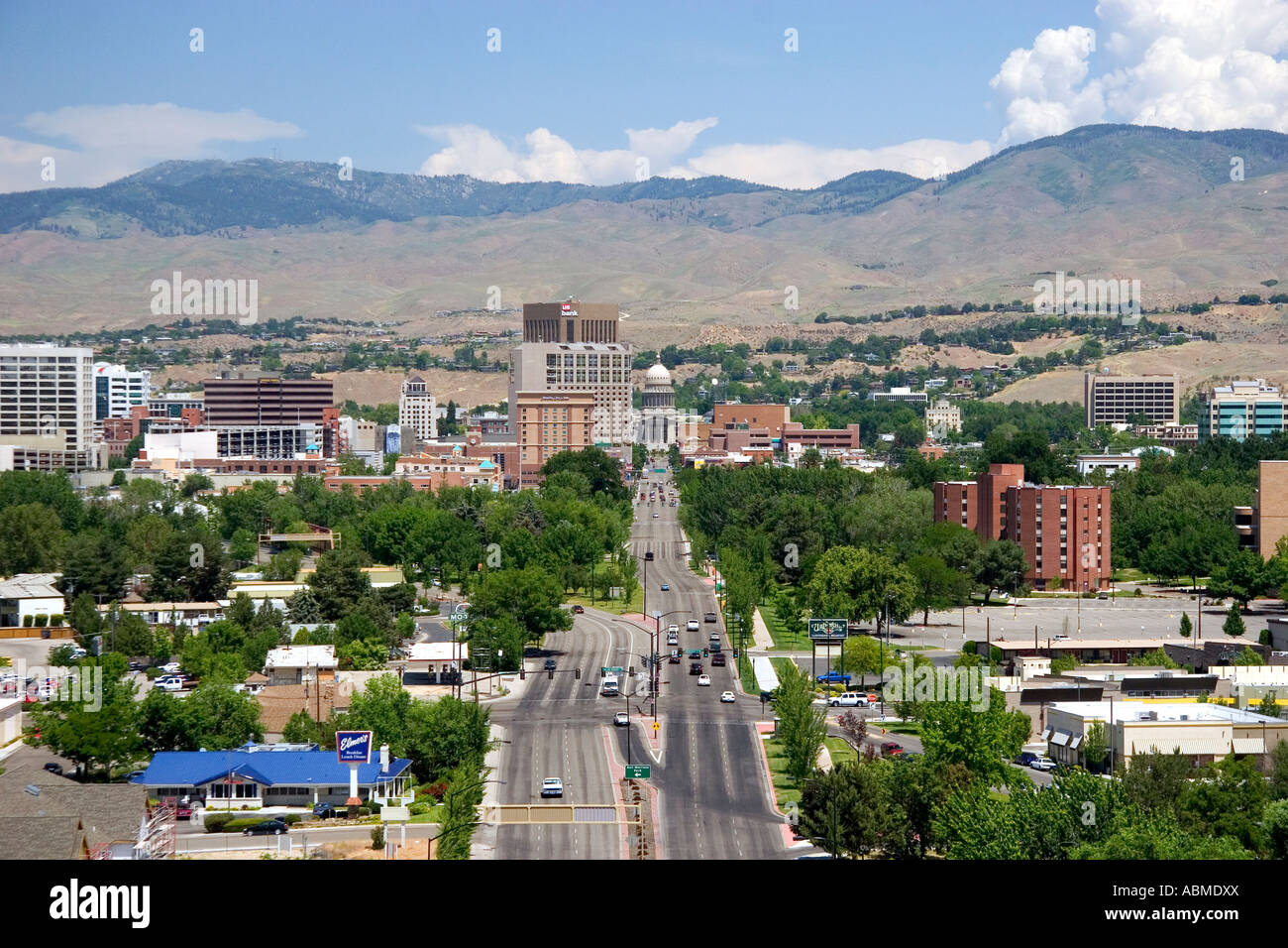 Foothills boulevard hi-res stock photography and images - Alamy