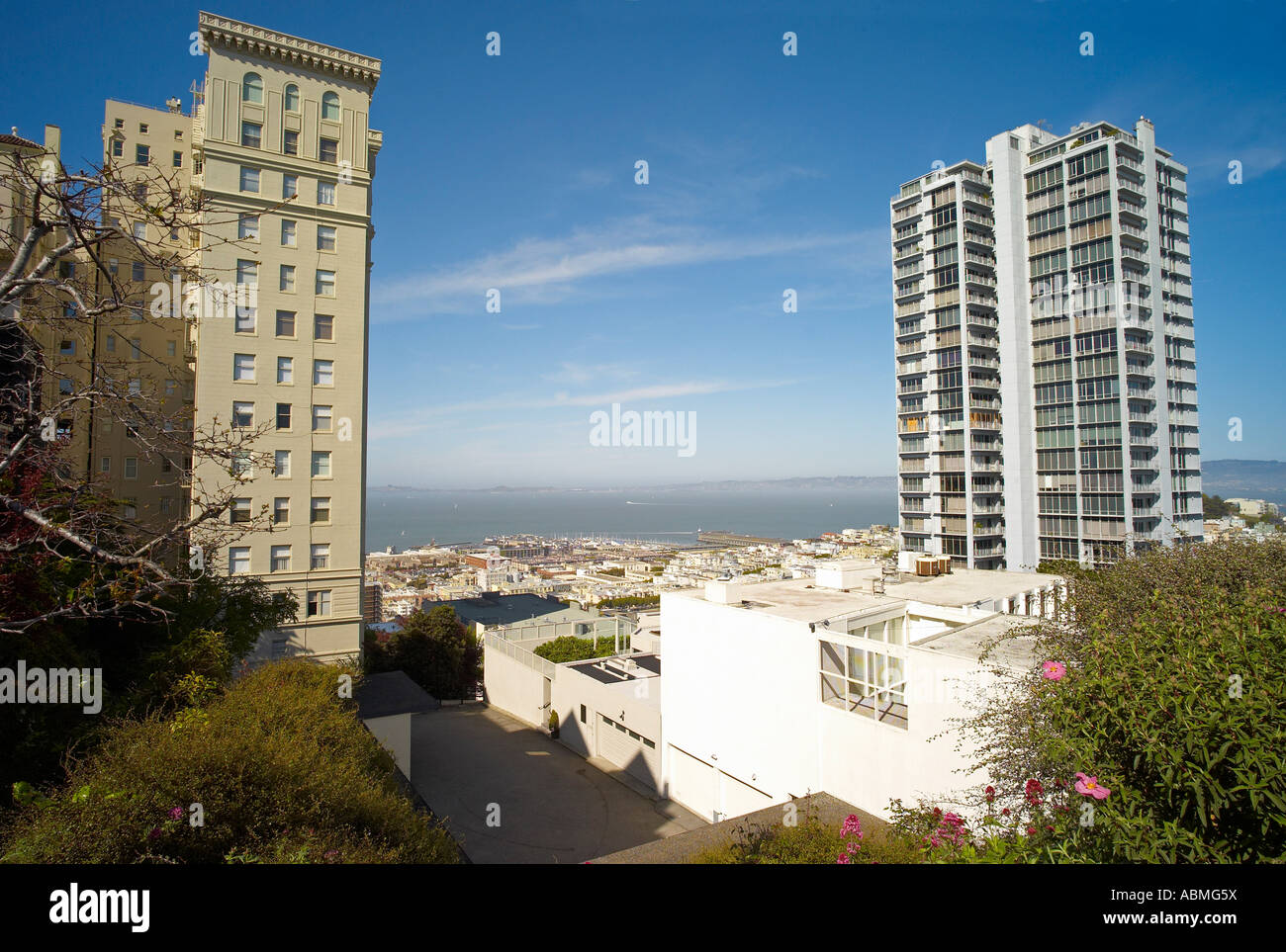 View towards San Francisco Bay from the Russian Hill district Stock ...