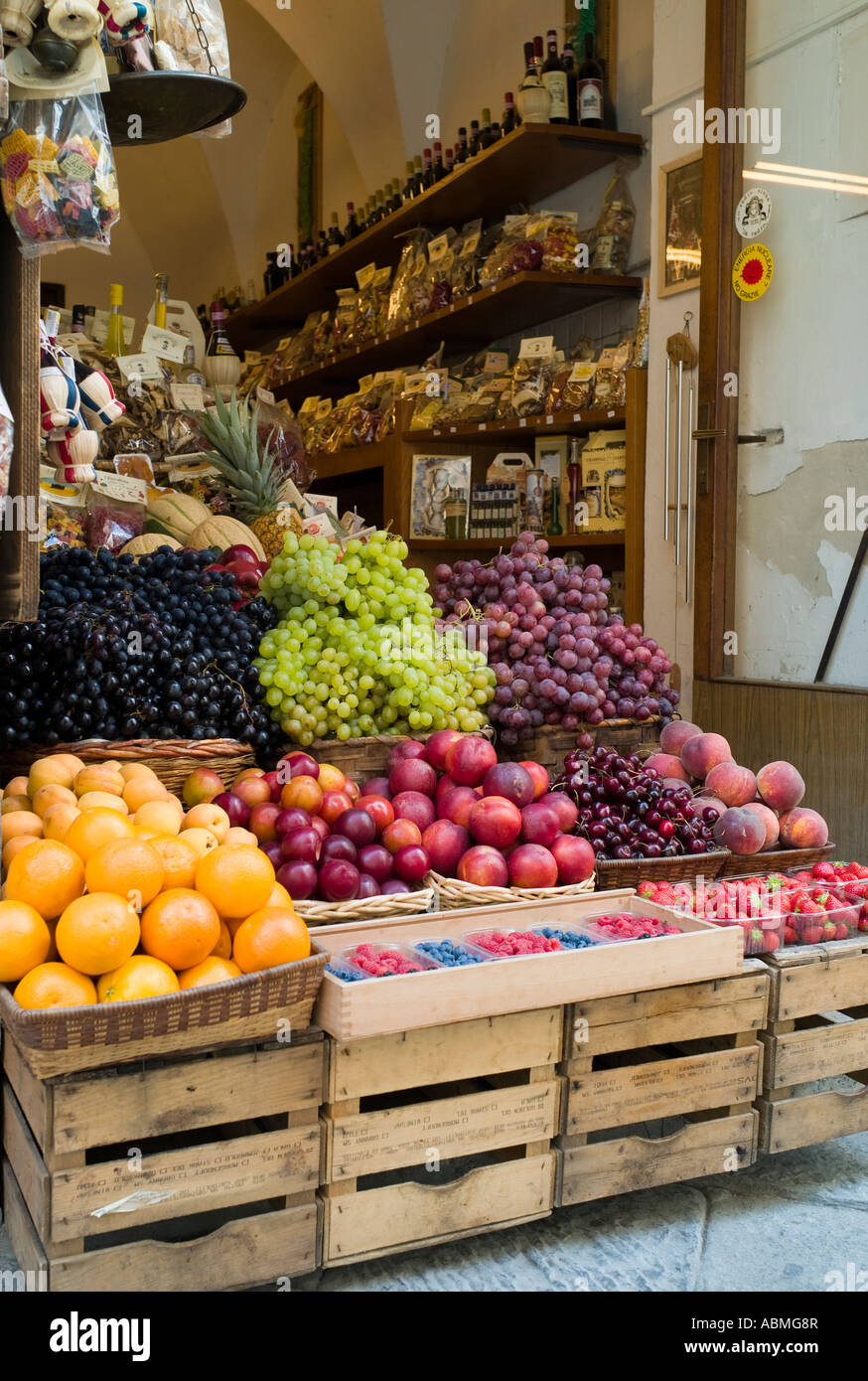 Siena fruit shop hi-res stock photography and images - Alamy