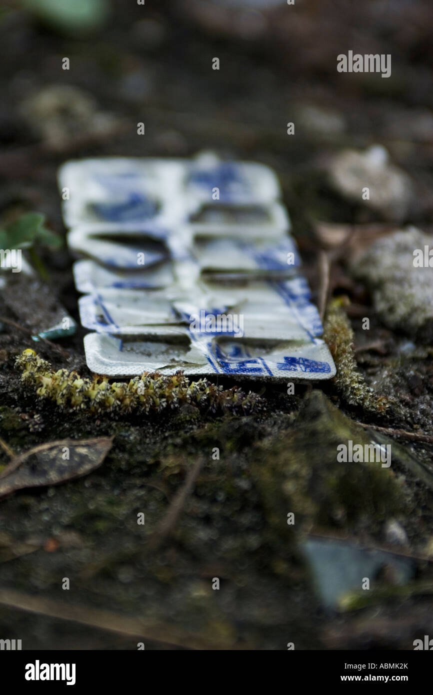 Empty package of chewing gum thrown on the street Stock Photo - Alamy