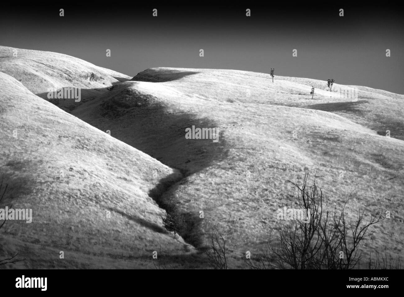 Black and white hills hi-res stock photography and images - Alamy
