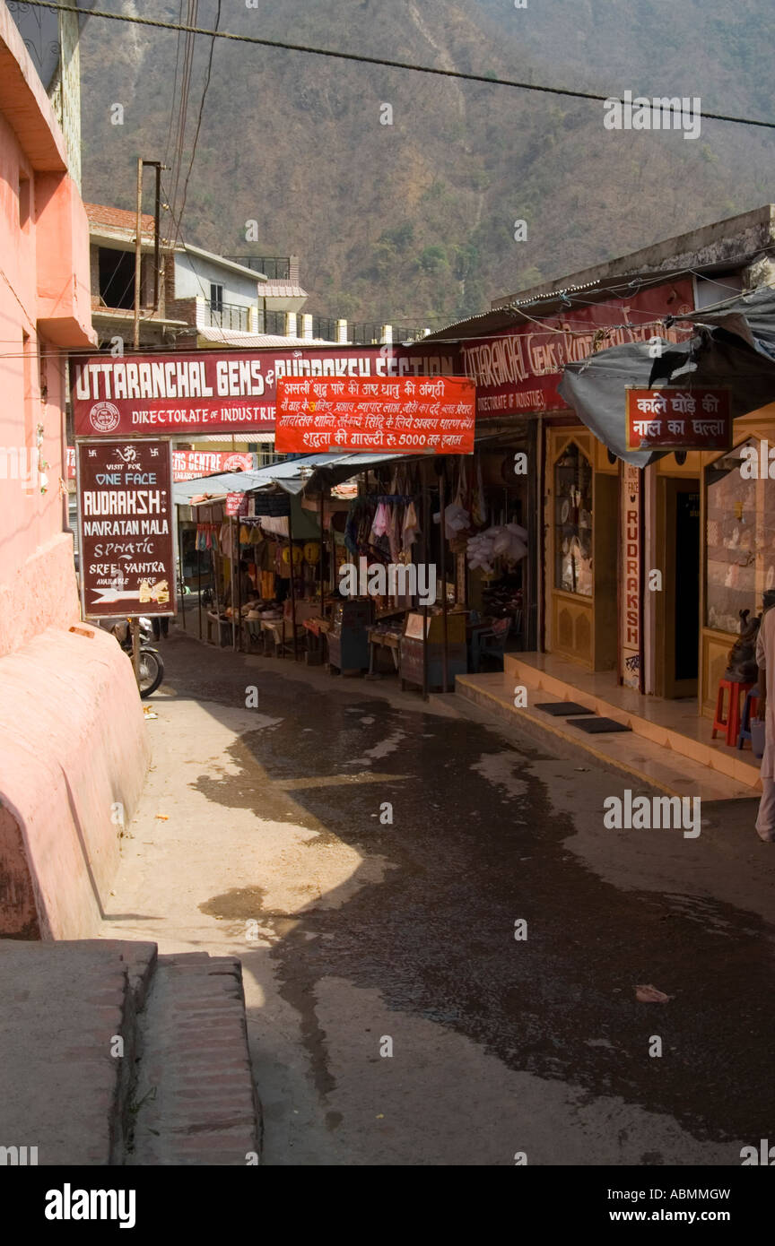 Street market in Rishikesh Stock Photo - Alamy