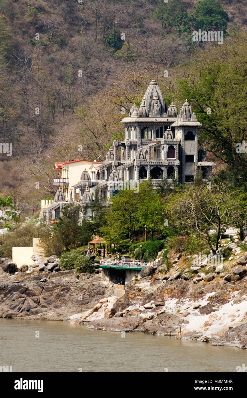 Hinduist temple in Rishikesh, Inida Stock Photo - Alamy