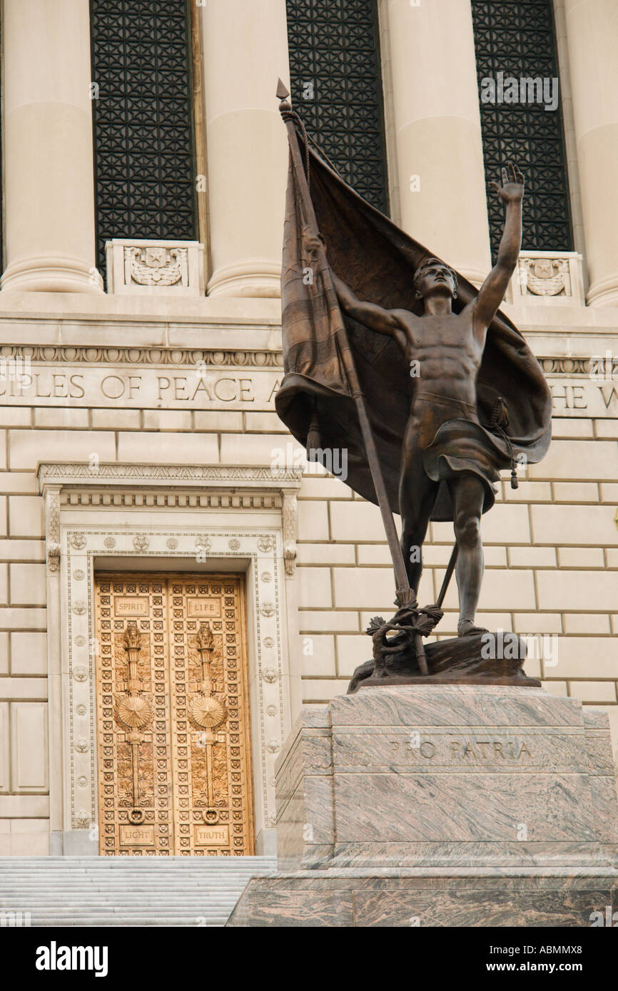 "Pro Patria" statue at Indiana War Memorial Stock Photo - Alamy