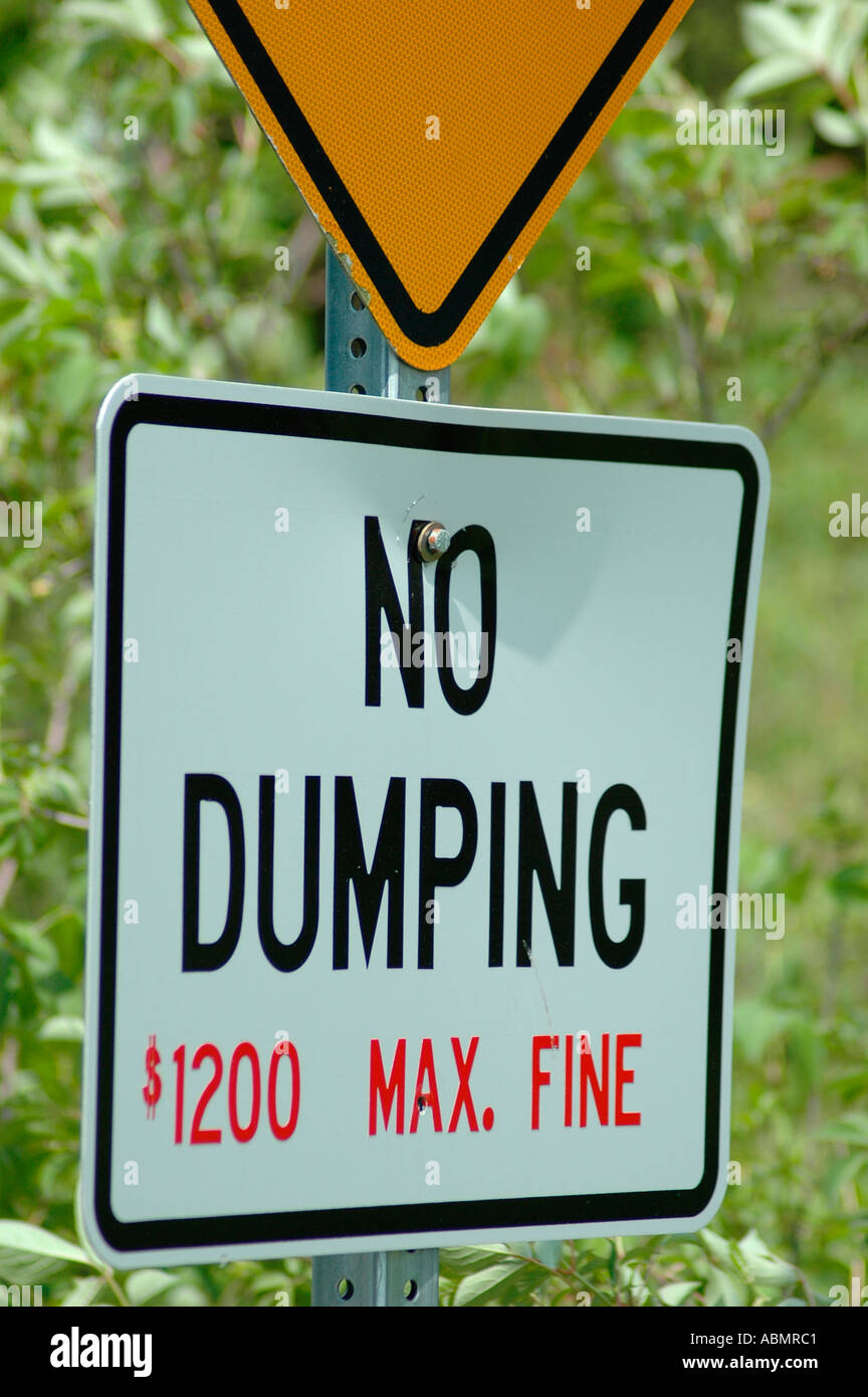 Litter left on the streets hi-res stock photography and images - Alamy