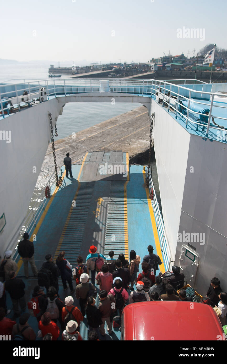 Korean ferry hi-res stock photography and images - Alamy