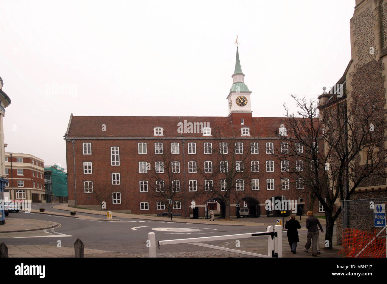 Hampshire county council offices hi-res stock photography and images ...