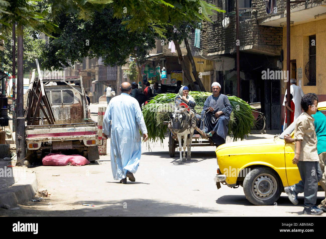 Market place in one of the poorer suburbs of Cairo City Egypt Stock ...
