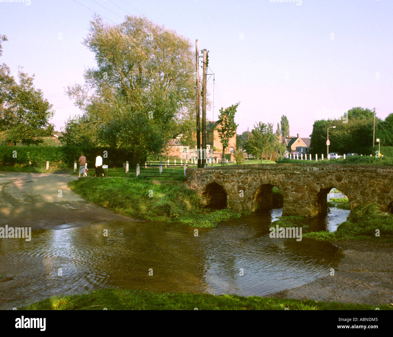 Leicestershire Rearsby ford bridge over village stream Stock Photo - Alamy