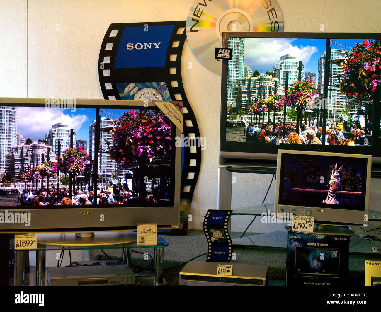 Screen tv hi-res stock photography and images - Alamy