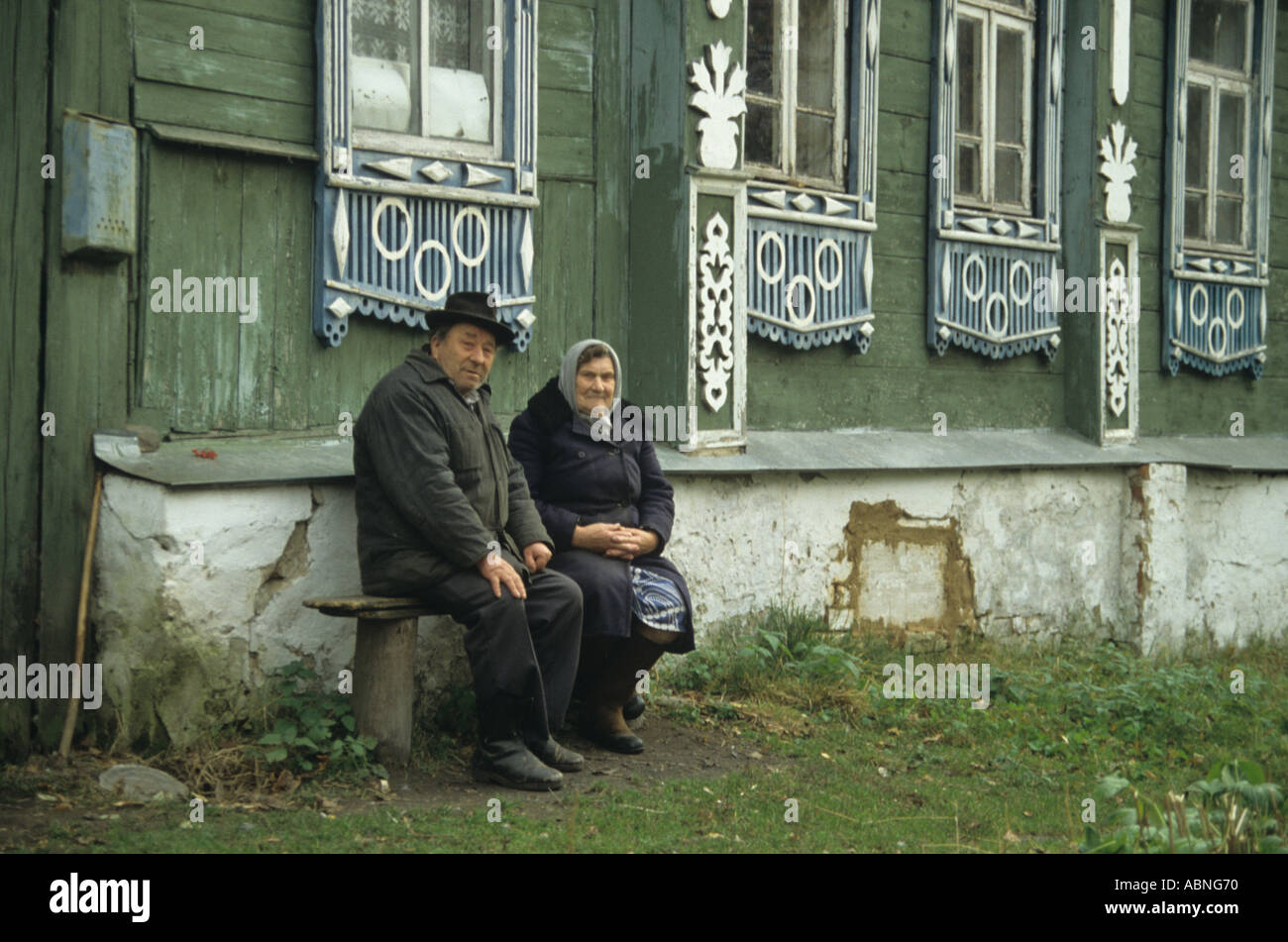 Poor couple sitting in house hi-res stock photography and images - Alamy