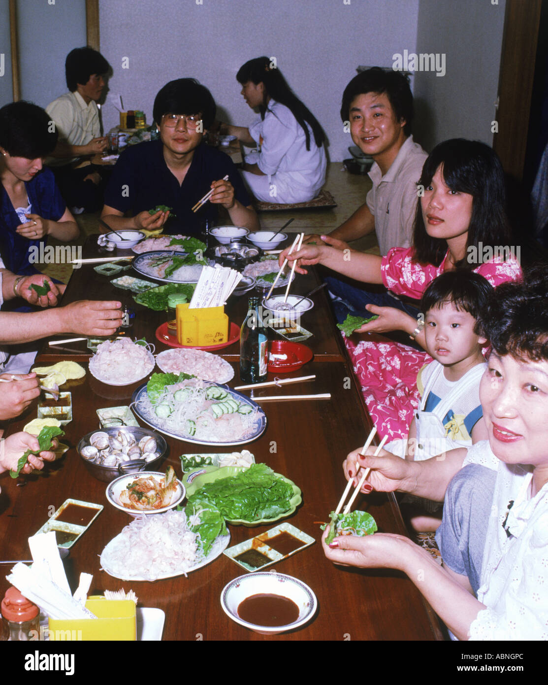 Korean family eating hi-res stock photography and images - Alamy