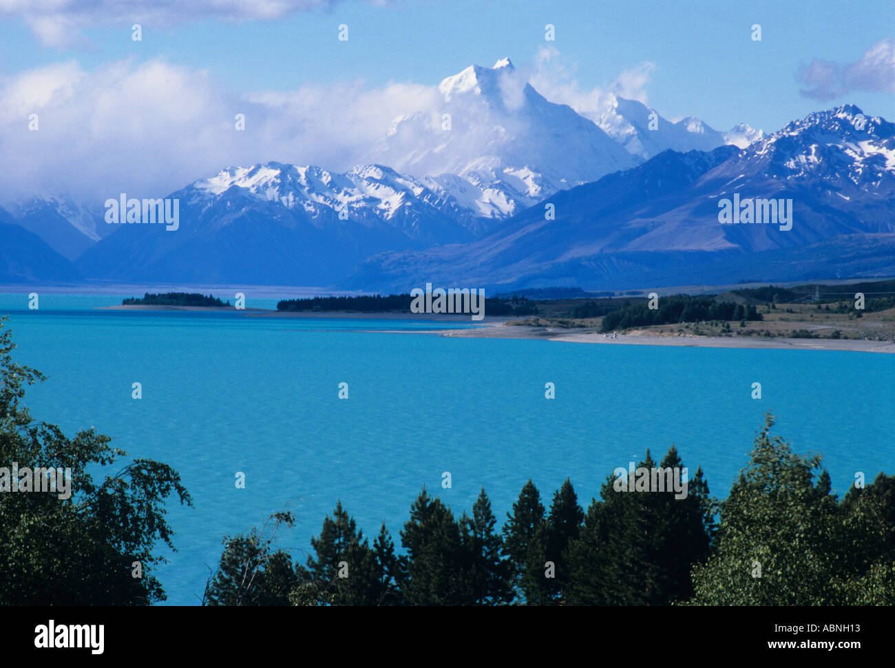 Climbing cliff edge new zealand hi-res stock photography and images - Alamy