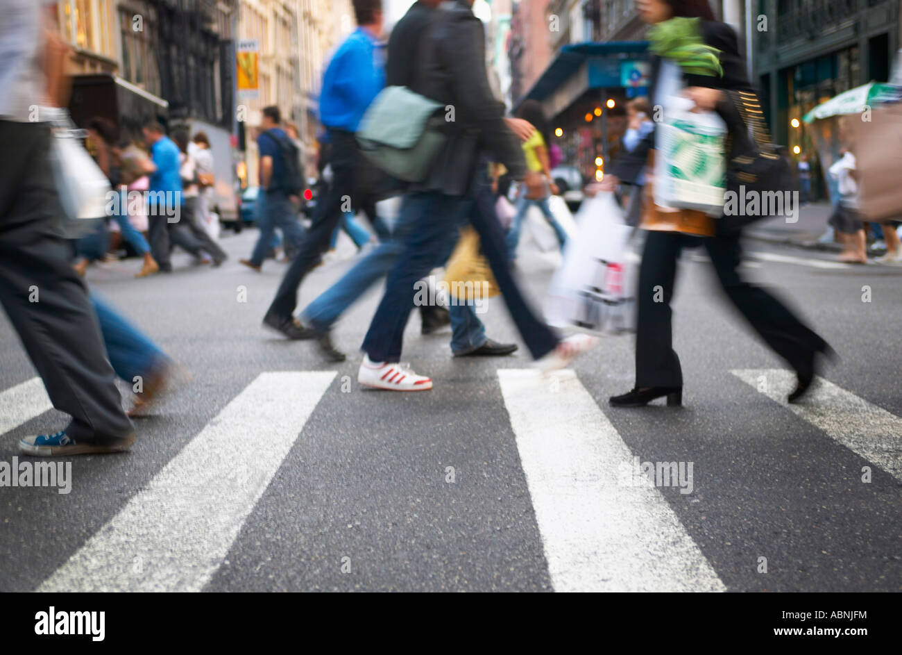 Pedestrians commuting on crowded street hi-res stock photography and ...