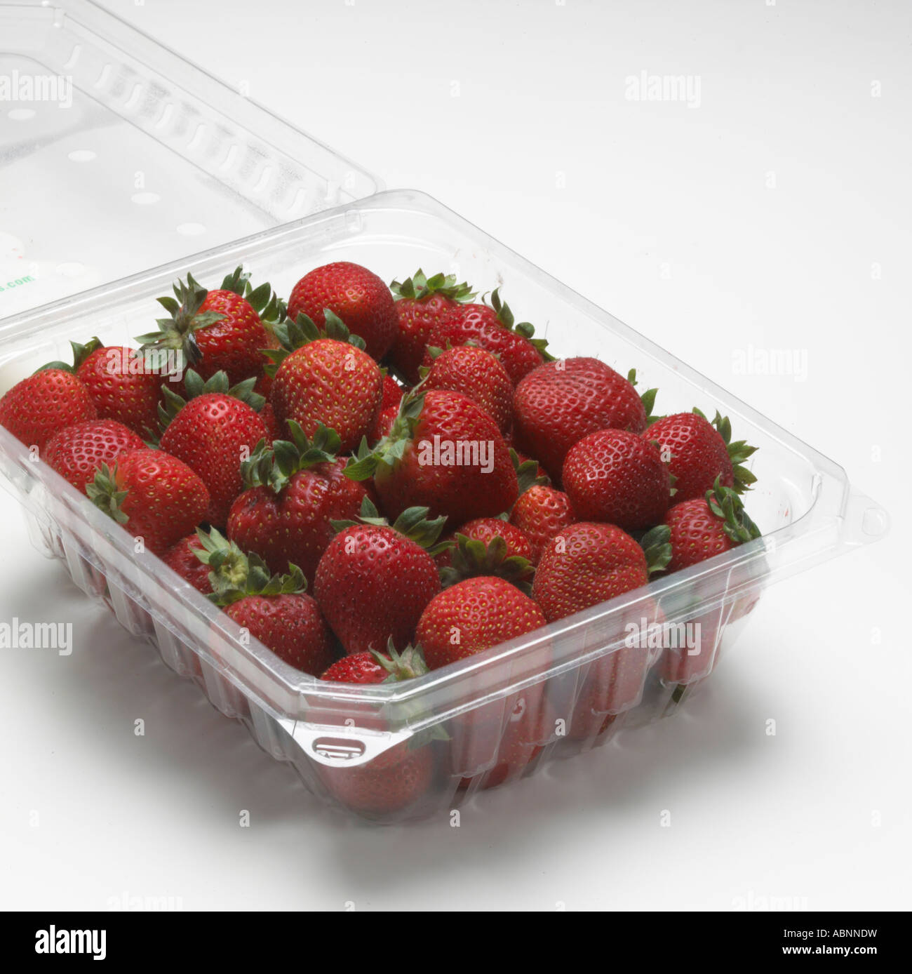 carton of fresh strawberries Stock Photo - Alamy