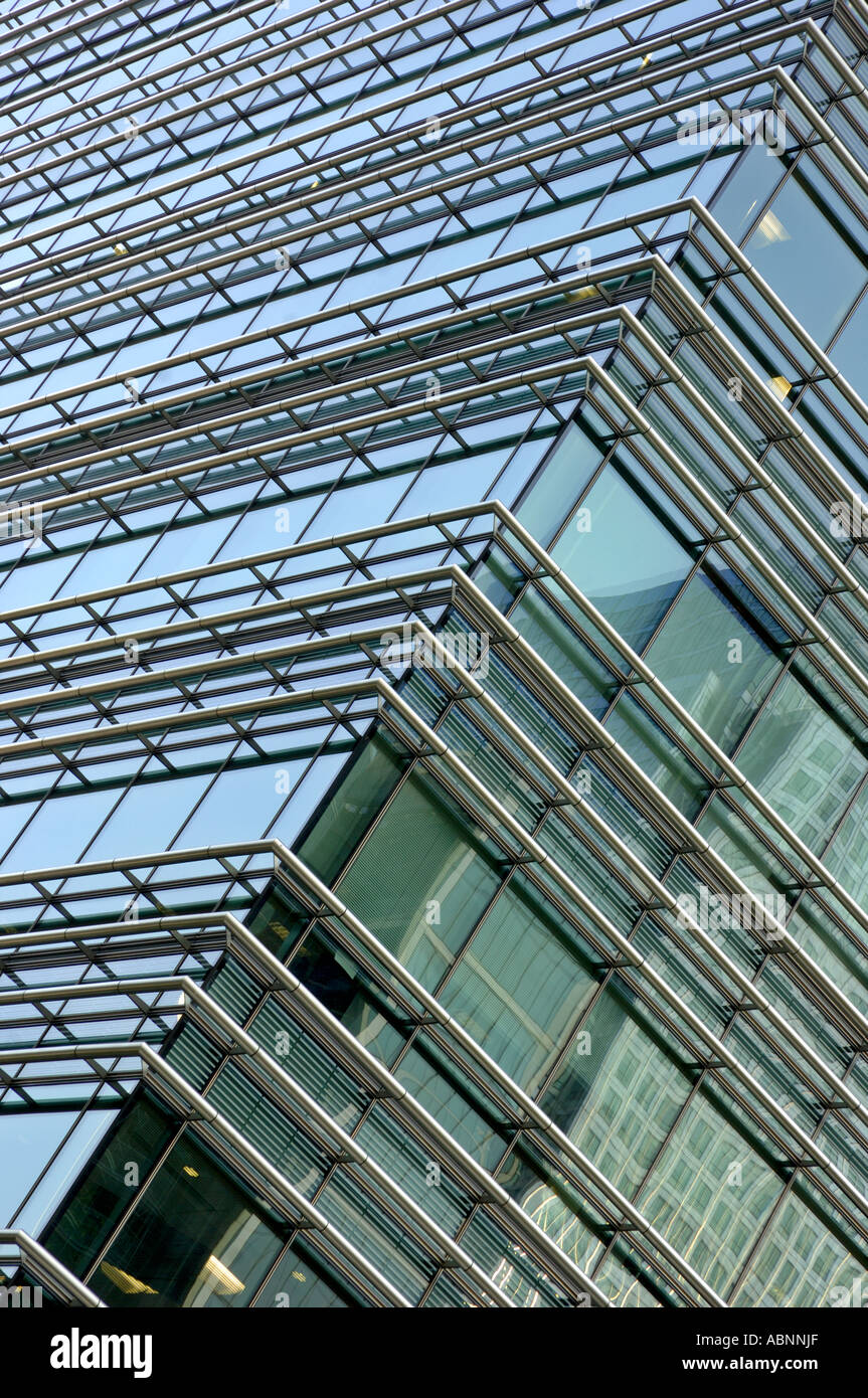 50 Bank Street, Canary Wharf Estate, London, United Kingdom Stock Photo ...