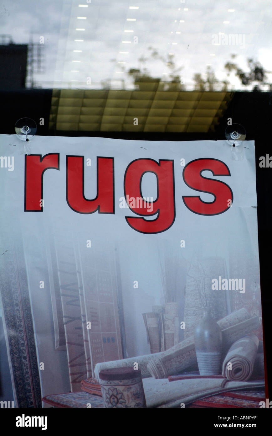 London shop window hi-res stock photography and images - Alamy