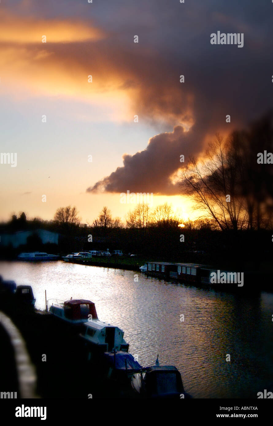 Beccles suffolk river rivers hi-res stock photography and images - Alamy