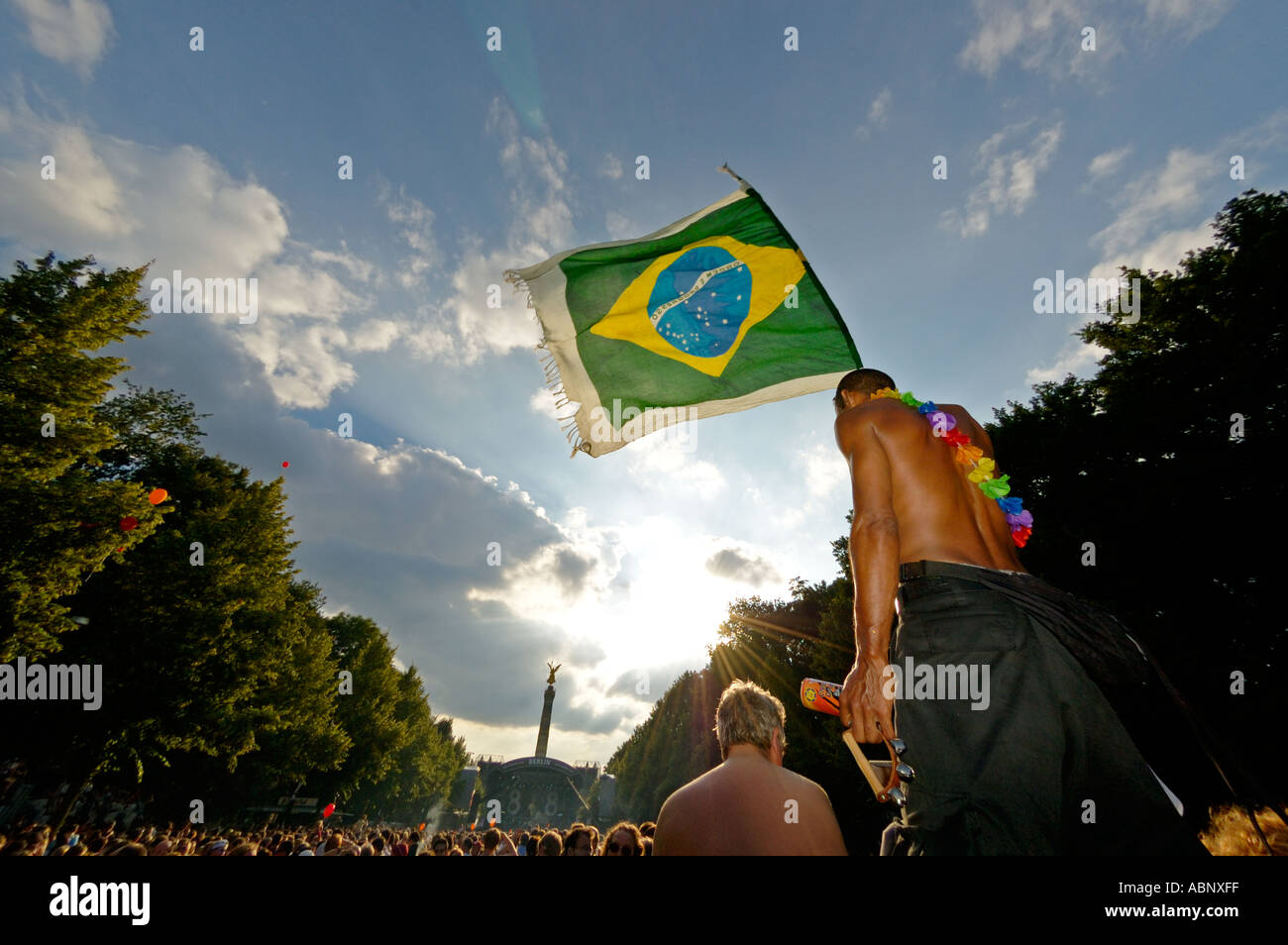 Live8 hi-res stock photography and images - Alamy