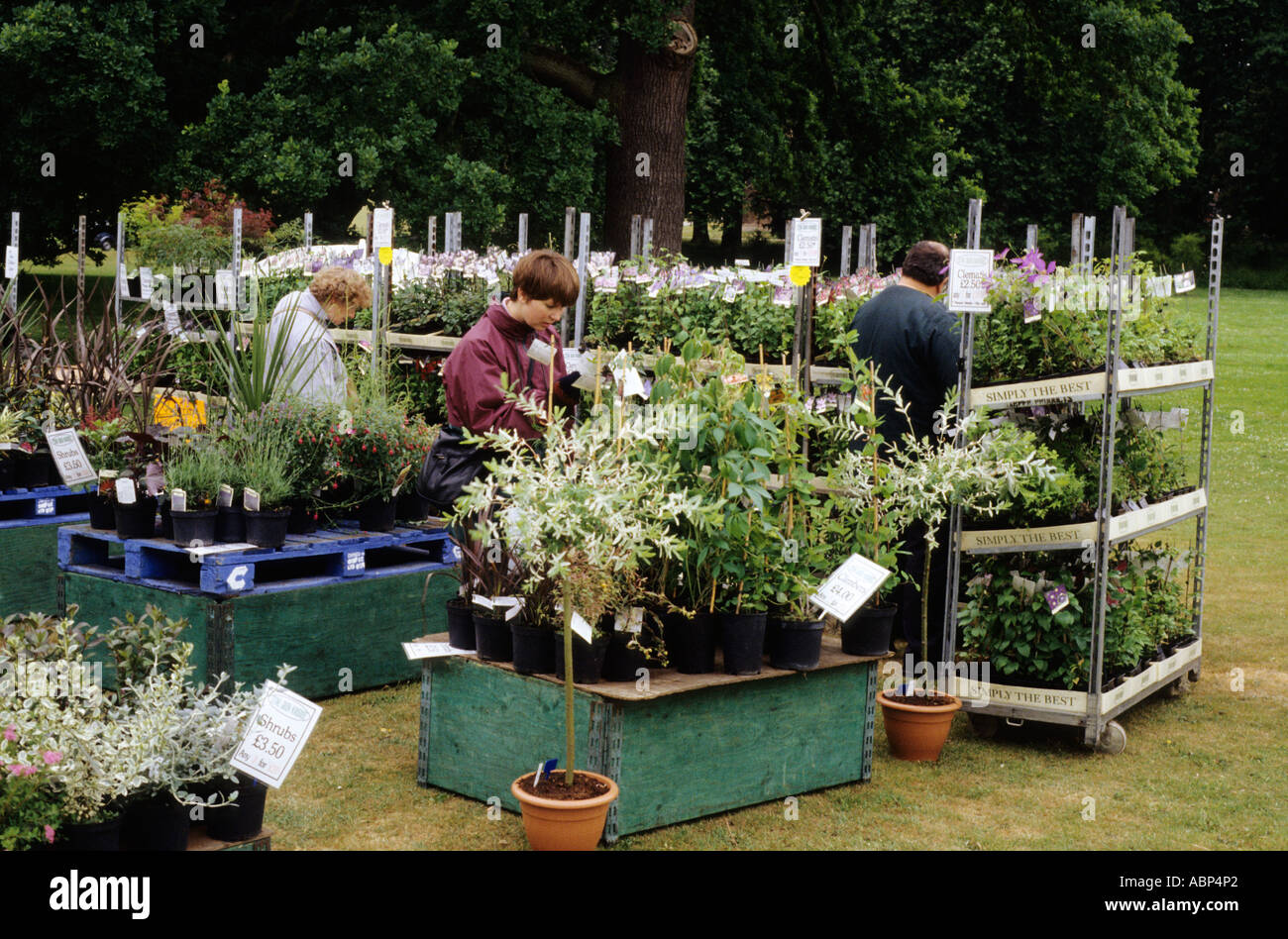 Garden centre plant fair people hi-res stock photography and images - Alamy