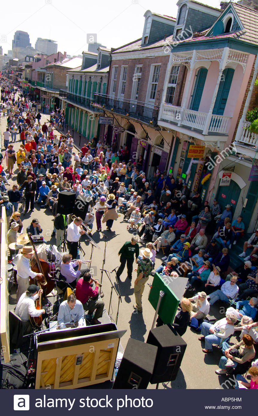 New Orleans Jazz Festival Crowd Stock Photos & New Orleans Jazz ...