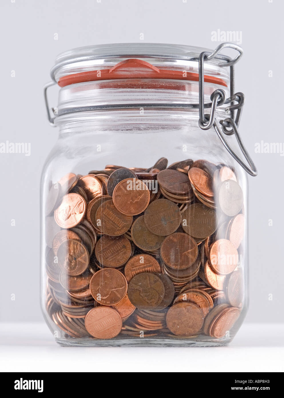 Mason jar money hi-res stock photography and images - Alamy