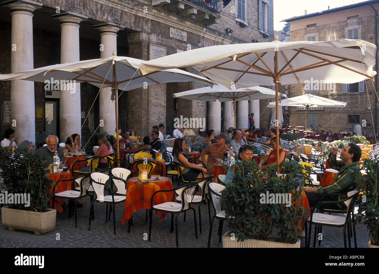 Piazza della repubblica cafe hi-res stock photography and images - Alamy